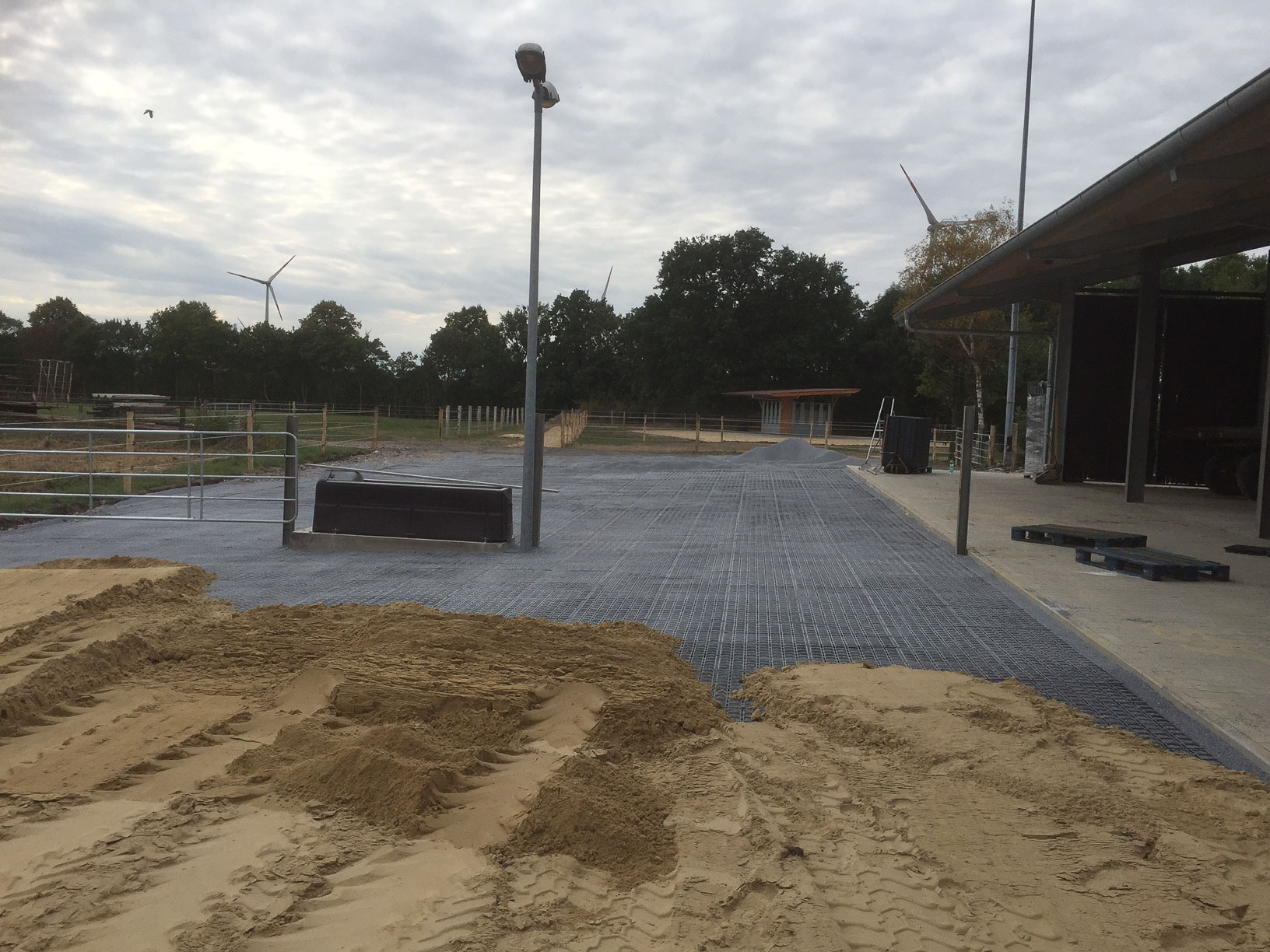 Ground Mats & Grids for Horses | Jelka